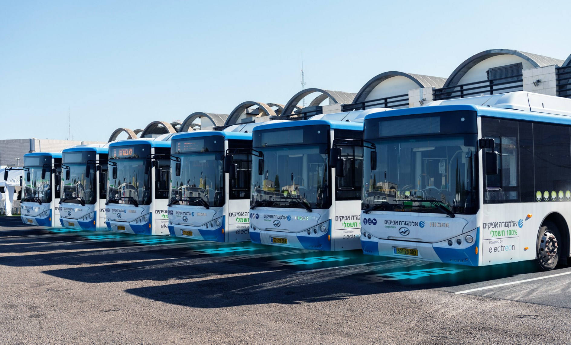 Electreon unveils world’s first commercial wireless charging terminal ...