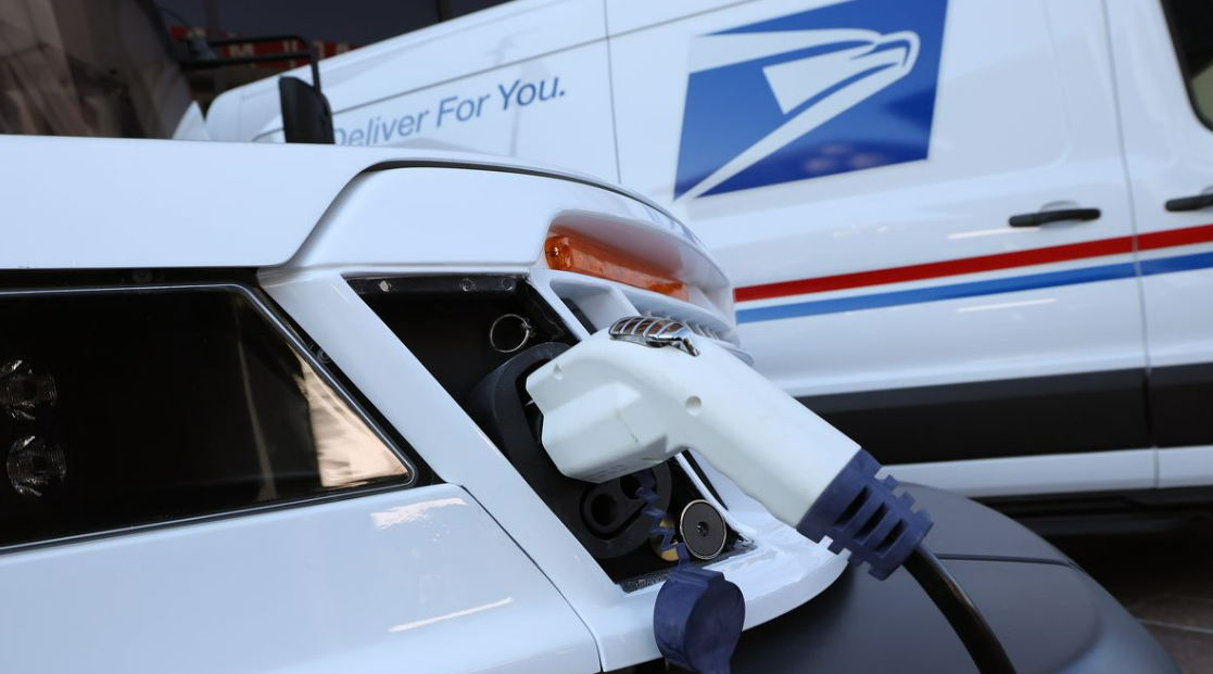 U.S. Postal Service unveils first charging stations, will be biggest ...